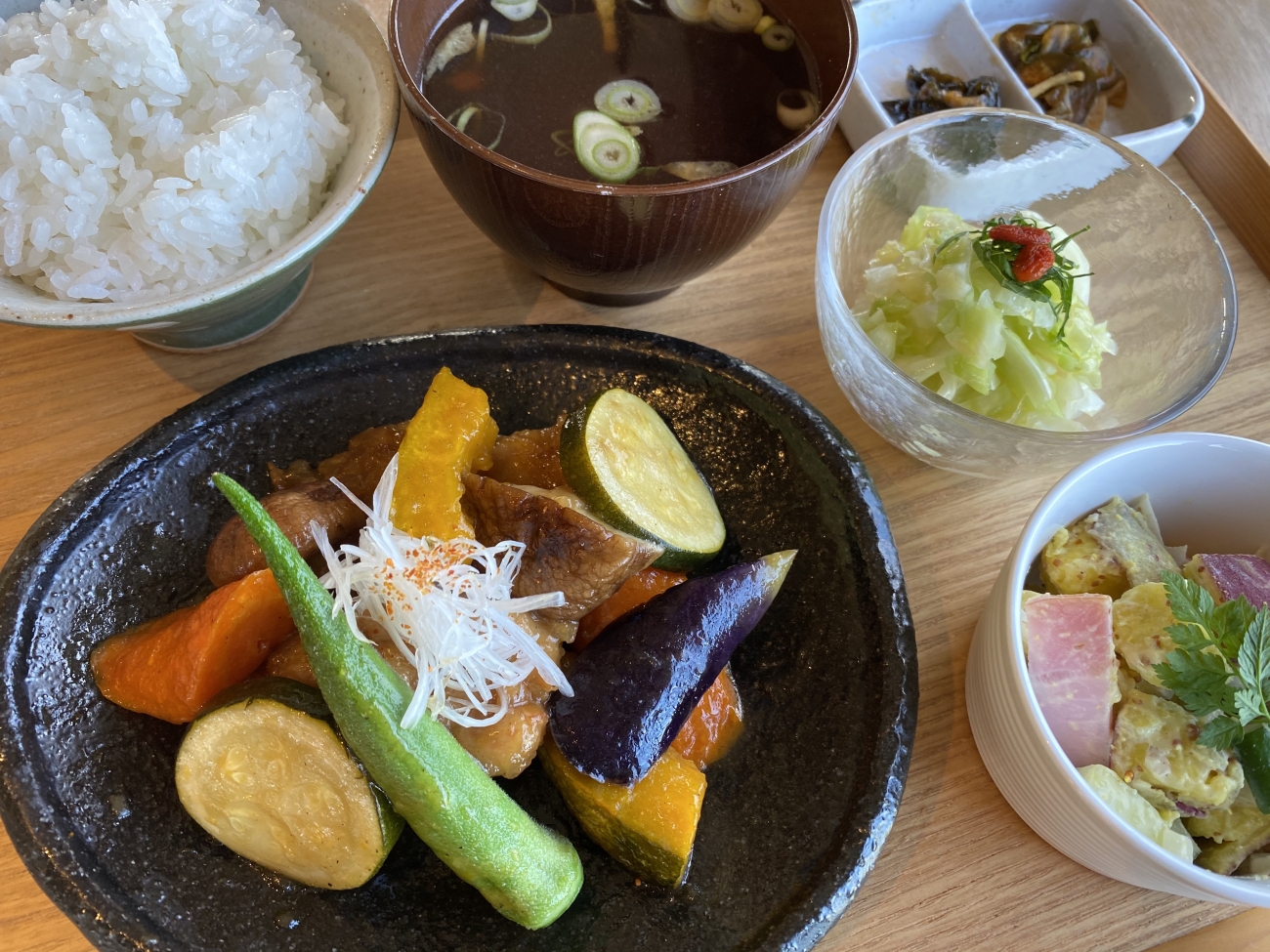 農園のカフェ厨房TONERIKOメニュー | そら野テラス